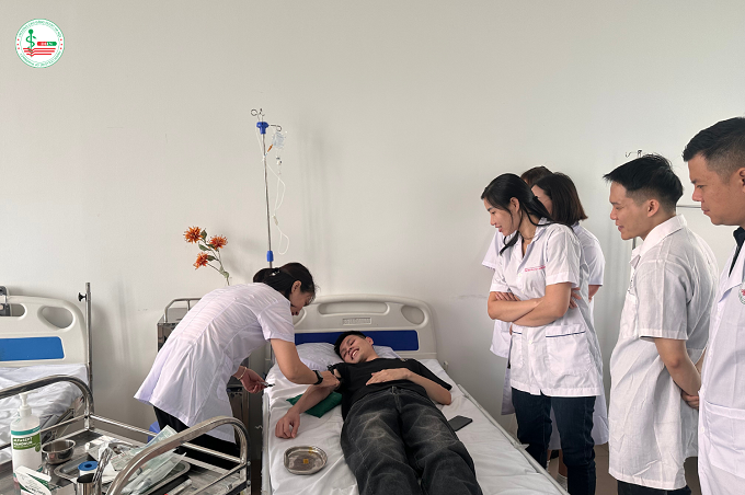 Tìm hiểu khóa Tiêm truyền ngắn hạn sẽ học những gì?